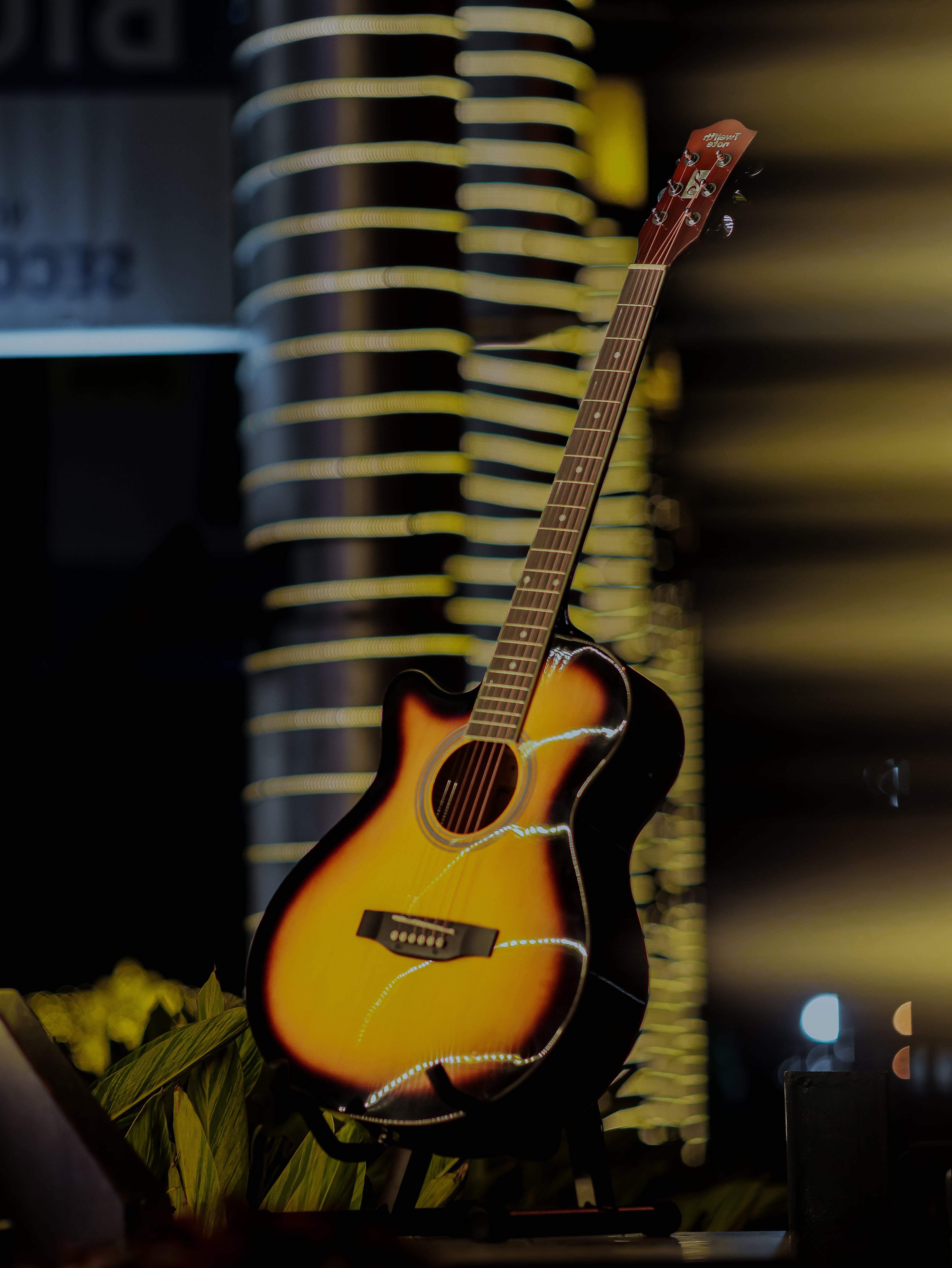 Twelfthnote acoustic Guitar